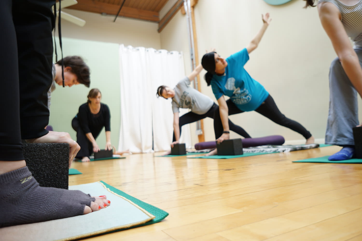 Online Yoga, Workout & Dance Classes You Can Ta...