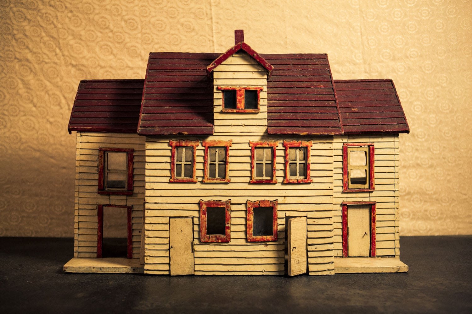 Decorate Your Indoor Space with These Local Shops