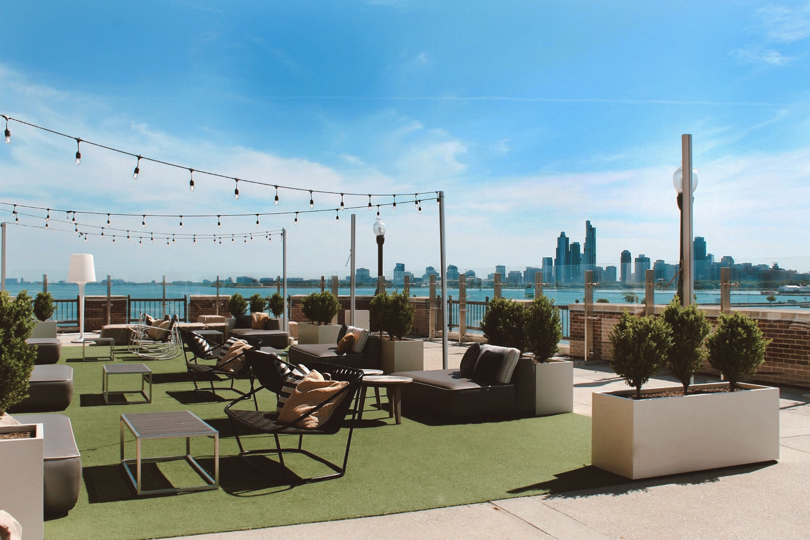 Top 5 Spots For Food, Drinks & Fun In River North