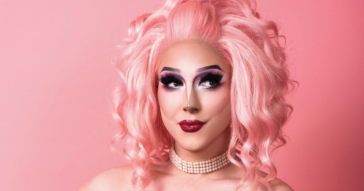 Drop Dead Drag Pageant in Chicago at LSDI Live