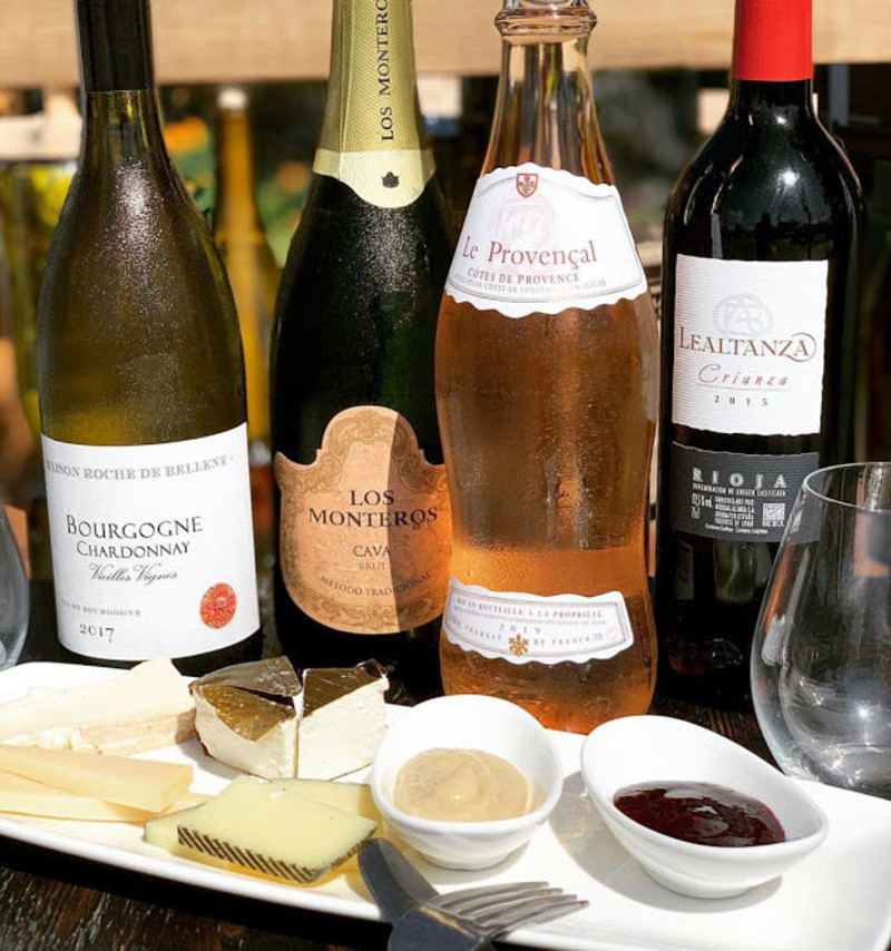 Uvae Kitchen and Wine Bar October Wine Tastings in Chicago at Uvae