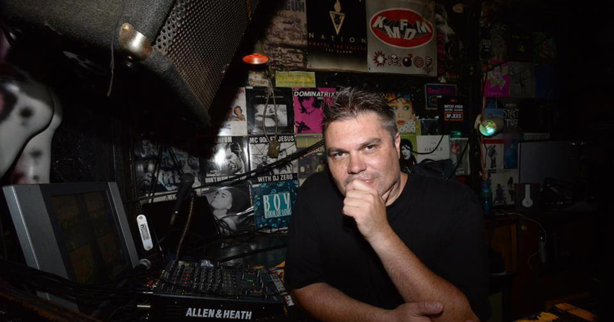 DJ Jeff Moyer - VIRTUAL Music Video Mash Up in Chicago at