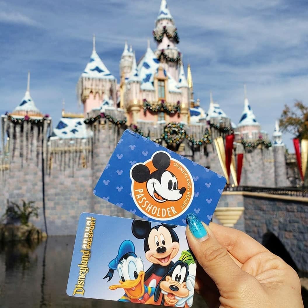Disneyland to End Annual Passholder Program
