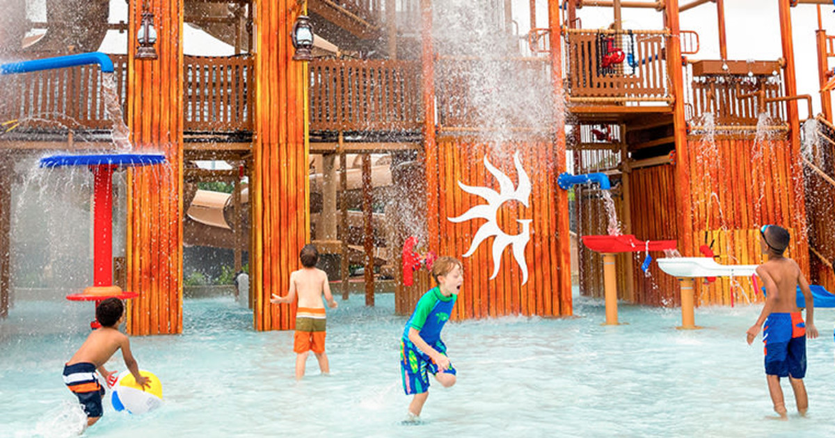 Paradise Springs Pool Cabanas in Grapevine at Gaylord Texan