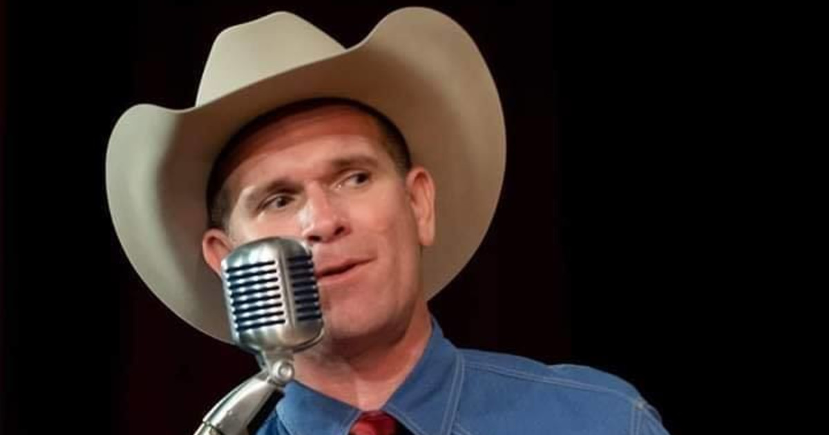 Jason Roberts in Austin at The Little Longhorn Saloon
