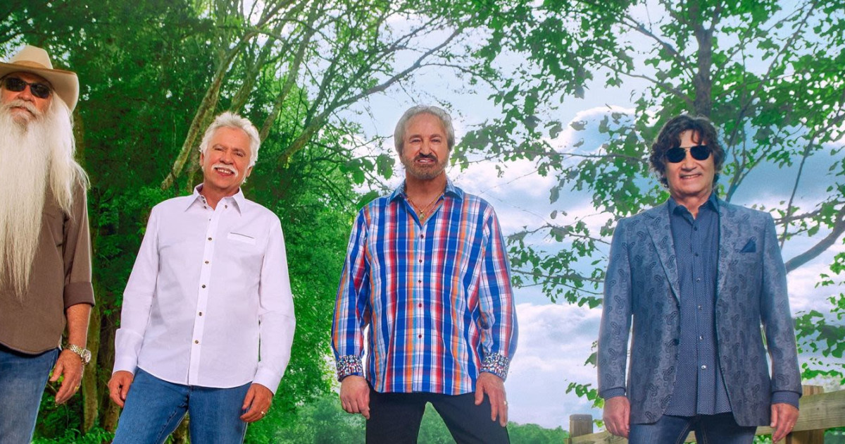 Carrie Underwood, Oak Ridge Boys, Eric Paslay, Levi Hummon with