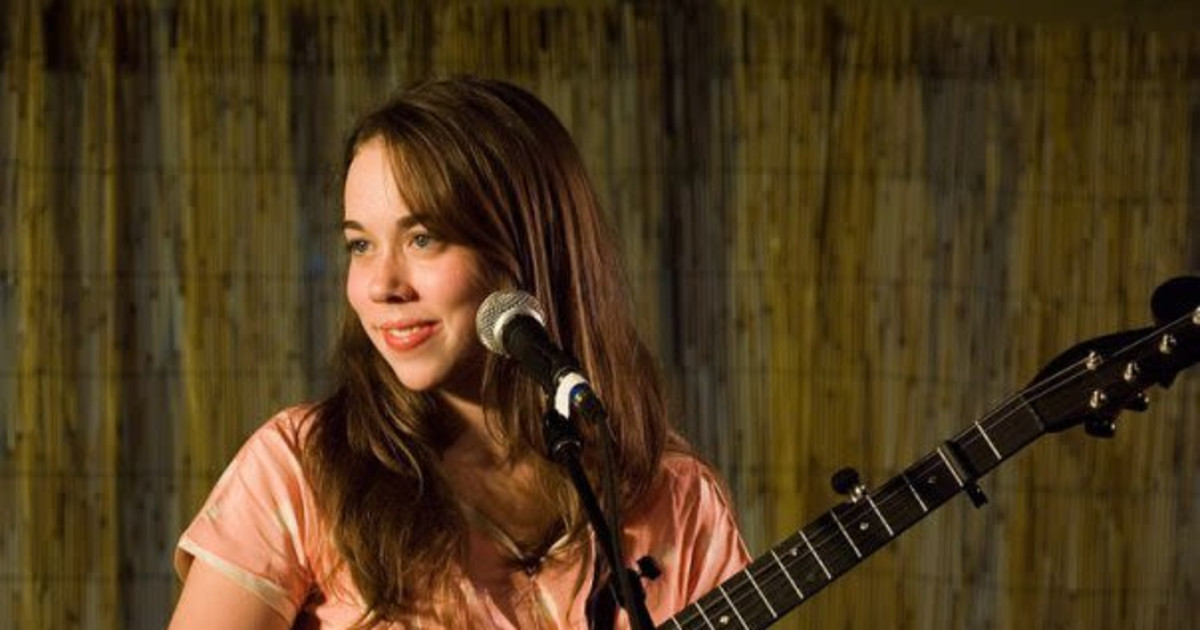 Sarah Jarosz: World On The Screen in Louisville at