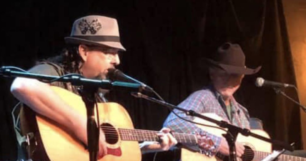 Writers Night with Chris Wallin - Hosted by Steve Goodie in