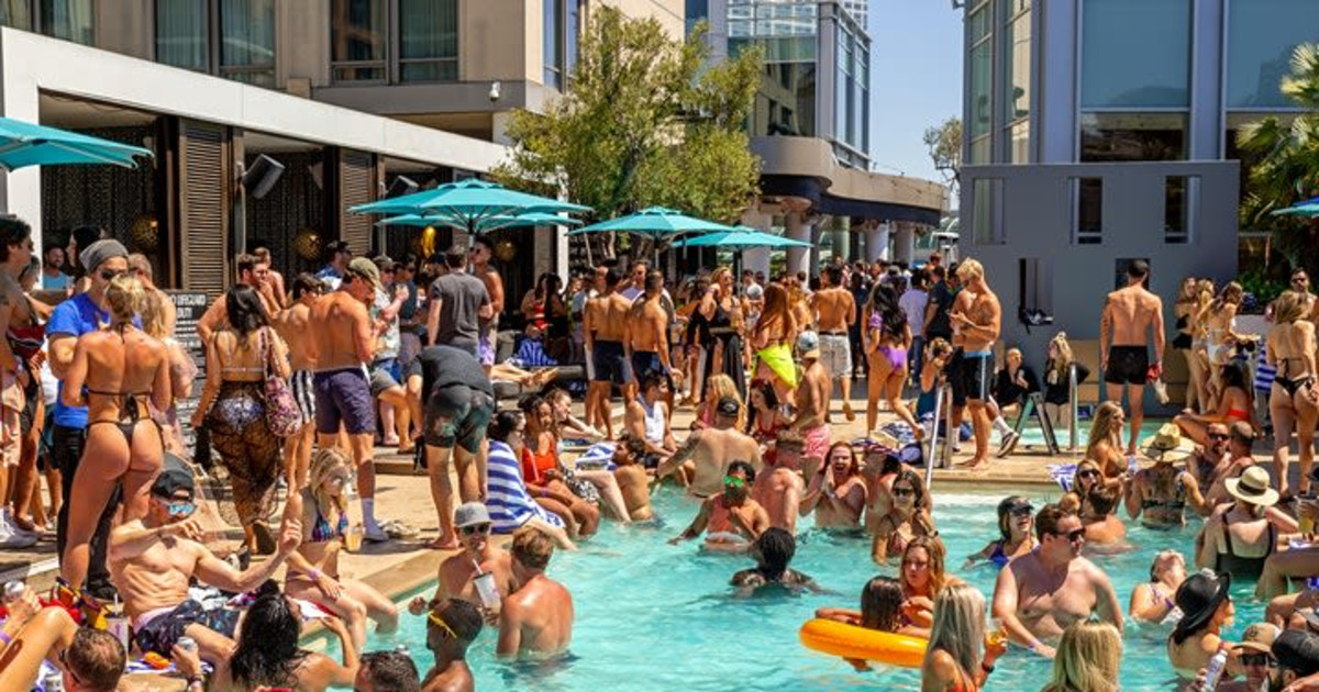 stratosphere pool party