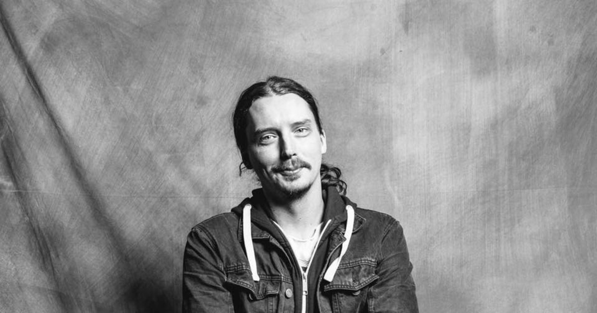 Caleb Elliott w/ Eric Quigley in Chicago at Haymarket Pub and