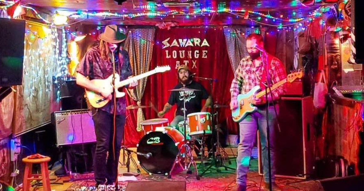 Rocking Chair Reality Room, Mary Jane & The Fondas, Wisdom Cat,