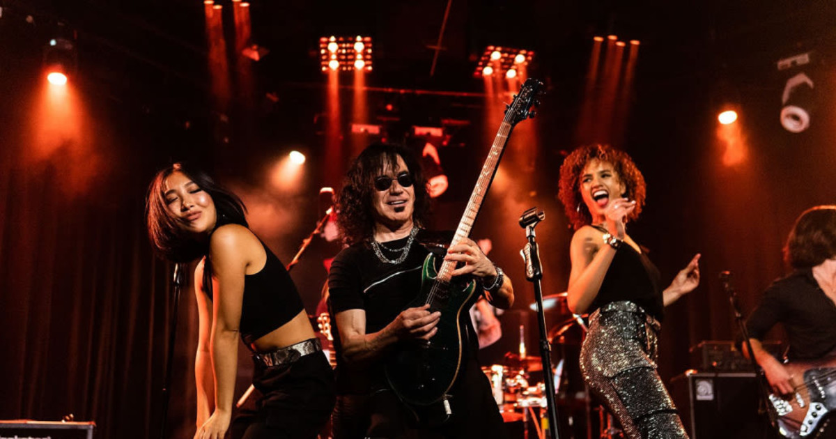 Liquid Blue in San Diego at Humphreys Backstage Live