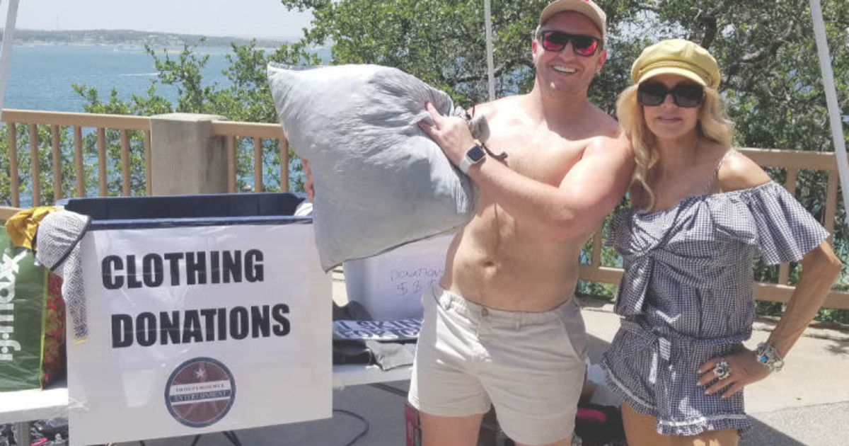 Lone Star Skinny Dip 2022 in Austin at Hippie Hollow Park